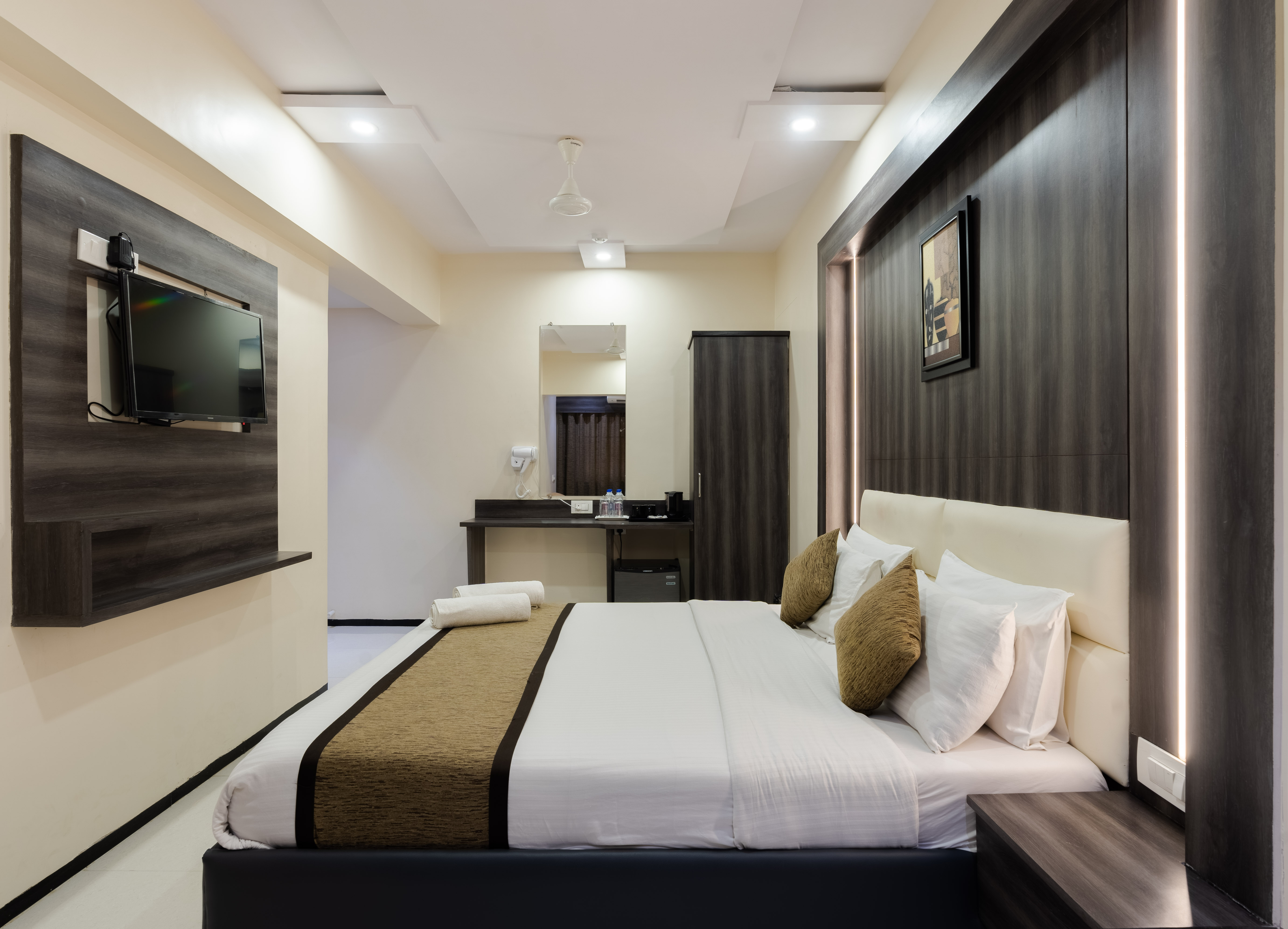 HOTEL AVON RUBY || MUMBAI