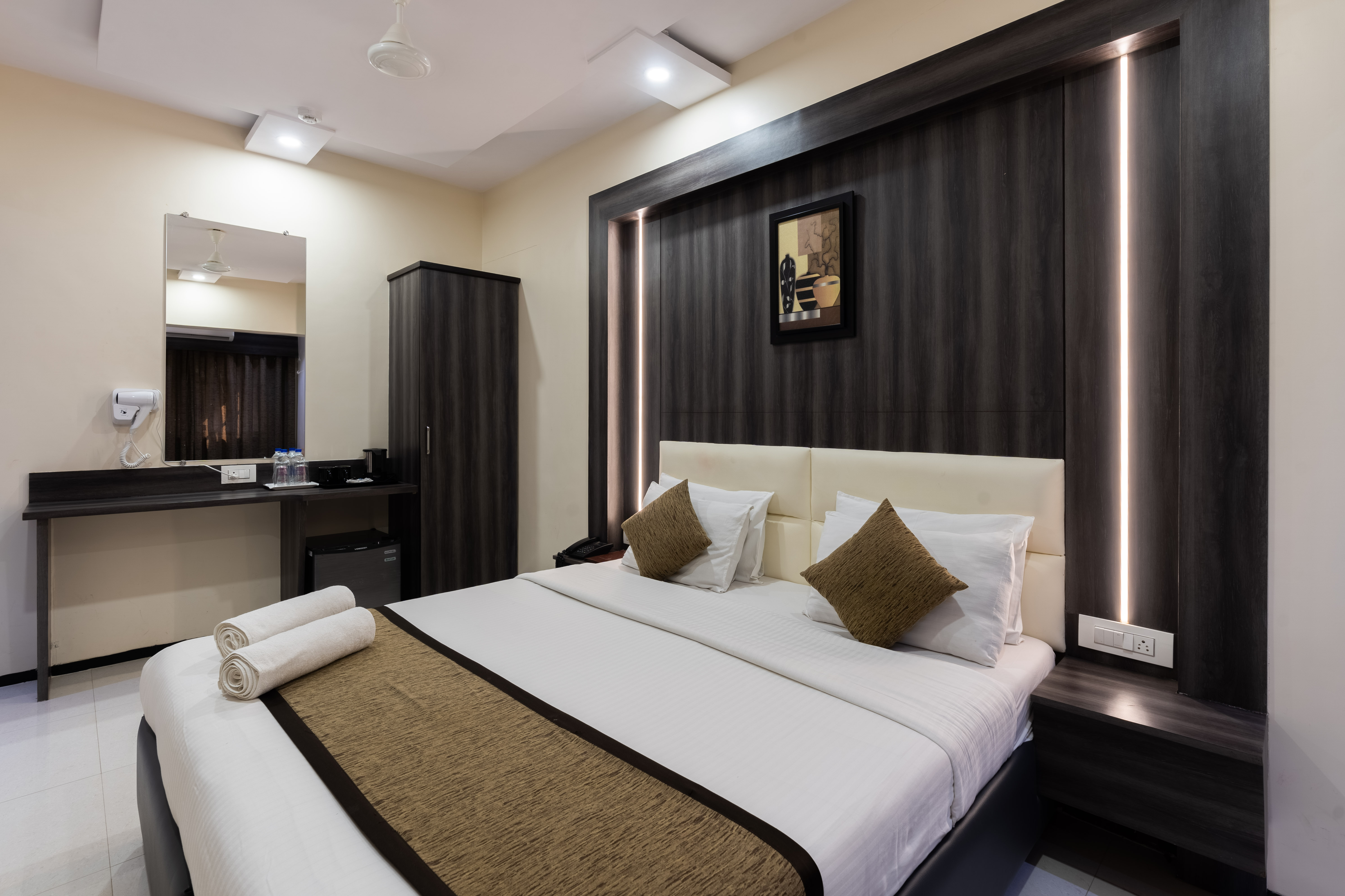 HOTEL AVON RUBY || MUMBAI