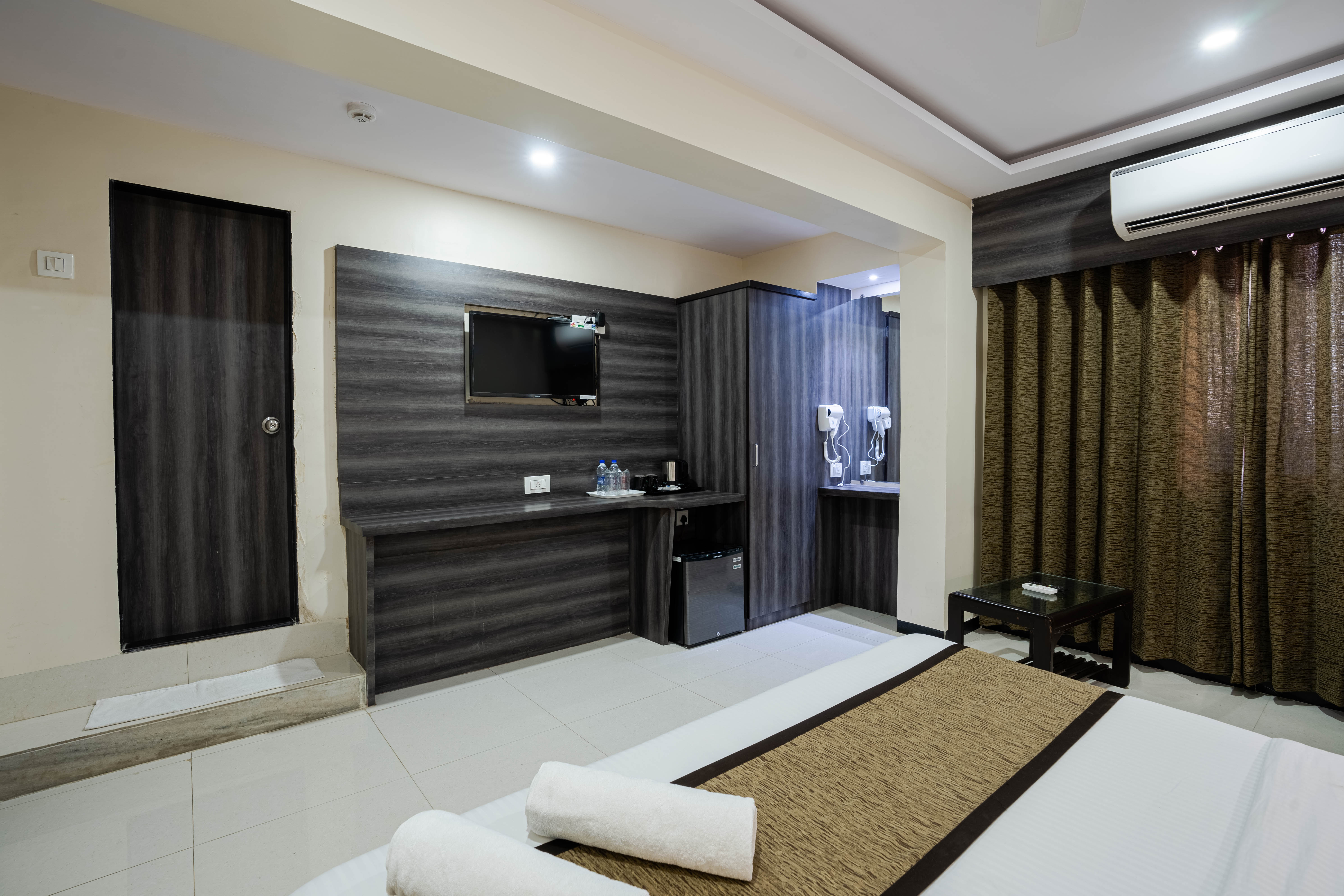 HOTEL AVON RUBY || MUMBAI